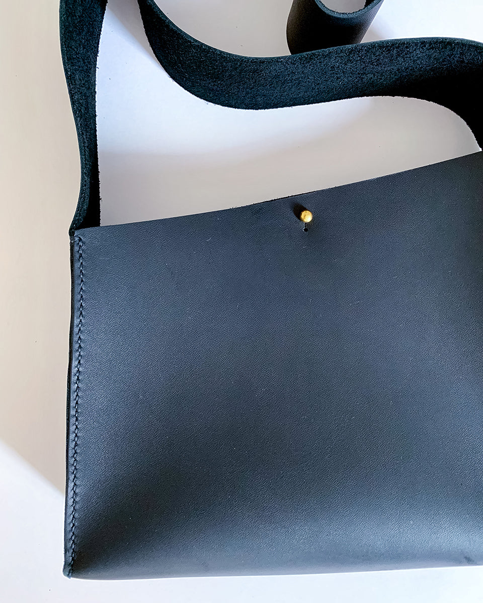 The Original X-Body Bag Purse SMALL, Minimalist, Modern – FLYN Design